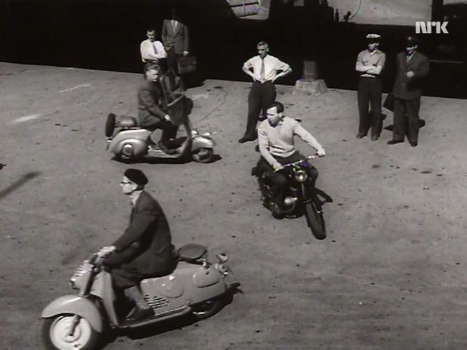 IMCDb.org: 1954 Puch RL 125 in "Filmavisen, 1945-1963"
