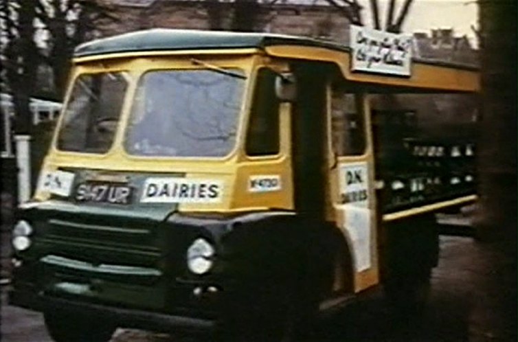 IMCDb.org: 1962 Morris LD Milk Float in "The Amorous Milkman, 1975"