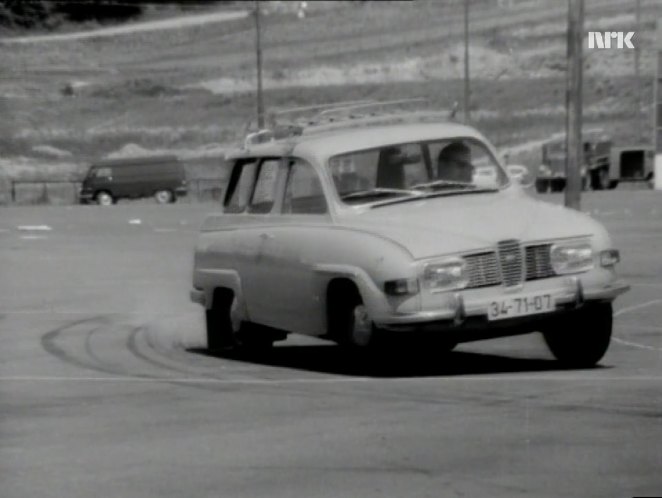 IMCDb.org: 1970 SAAB 95 V4 in "Trafikkposten, 1966-1988"
