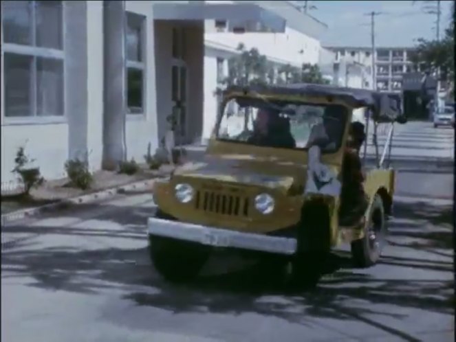 IMCDb.org: 1972 Suzuki Jimny 360 [LJ20] in "Kamen Raidâ bui surî, 1973-1974"