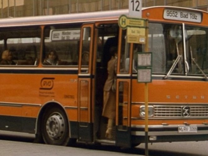 IMCDb.org: Kässbohrer Setra S 140 ES in "Der Alte (The Old Fox), 1977-2024"