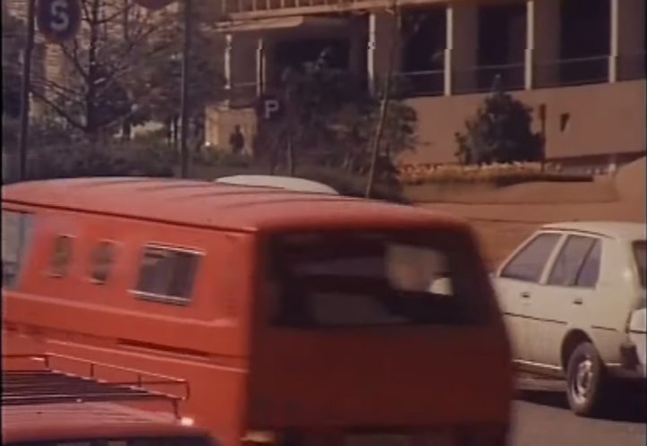IMCDb.org: 1981 Volkswagen Transporter T3 [Typ 2] in "Agter Elke Man, 1985-1988"