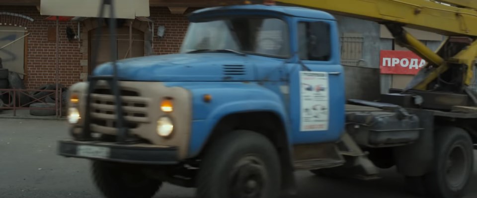 IMCDb.org: 1990 ZiL 130 VS-22 [431412] in "Kerosin, 2019"