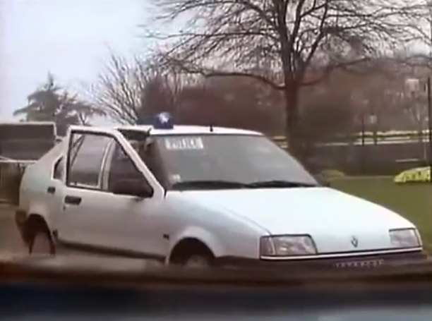 IMCDb.org: 1989 Renault 19 Série 1 [X53] in "The Adventures of Black Stallion, 1990-1993"