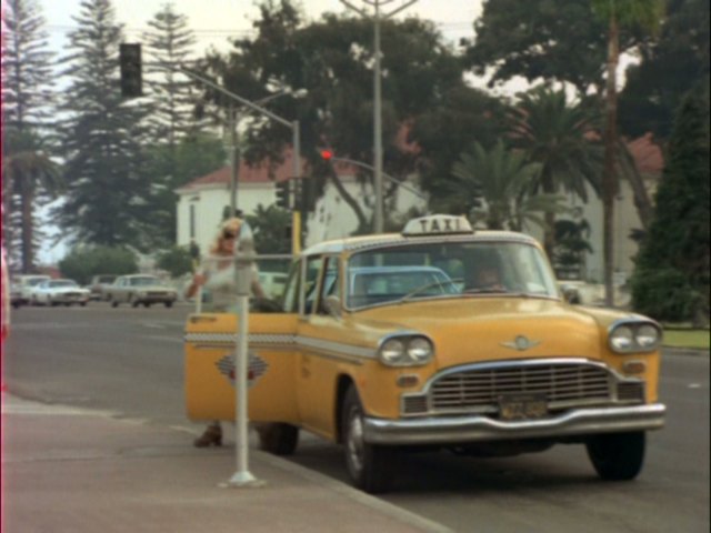 IMCDb.org: Checker Taxicab [A11] in "Harry O, 1974-1976"