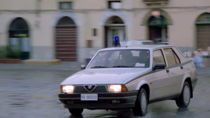 IMCDb.org: 1985 Alfa Romeo 75 [162B] in "Palermo Milano solo andata, 1995"