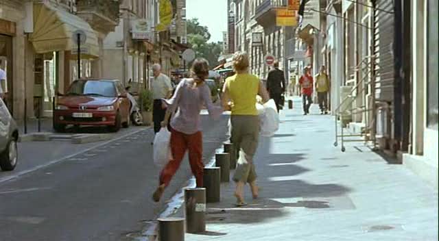 IMCDb.org: 1998 Peugeot 306 in "À la folie... pas du tout, 2002"