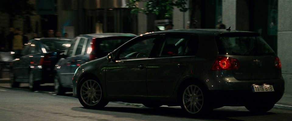 IMCDb.org: 2006 Volkswagen Golf GT V [Typ 1K] in "The Bourne Ultimatum, 2007"
