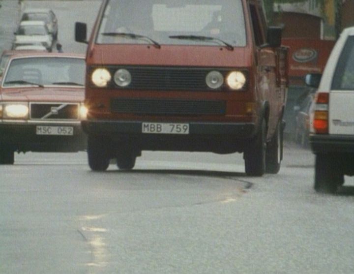 IMCDb.org: 1986 Volkswagen Pick-Up Dubbelhytt [Typ 2 / T3] in "Xerxes, 1988"