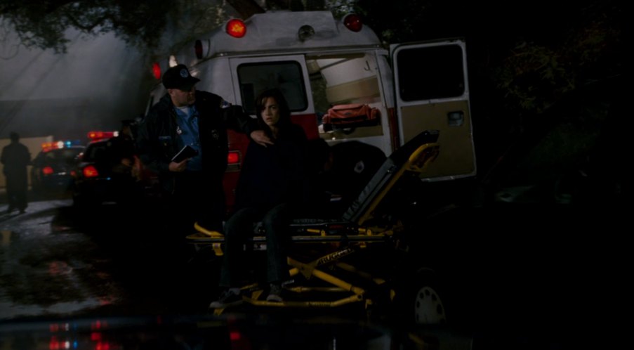 IMCDb.org: GM G-Series in "When a Stranger Calls, 2006"