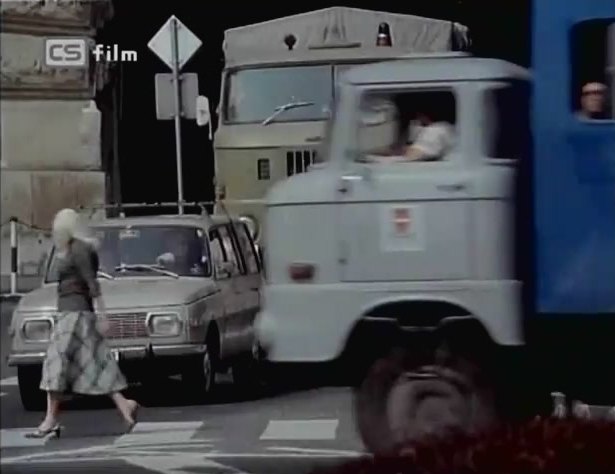 IMCDb.org: 1972 Wartburg 353 Tourist in "Tri od more, 1979"