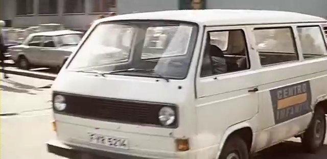 IMCDb.org: 1980 Volkswagen Transporter [Typ 2 / T3] in "Konets operatsii Rezident, 1986"