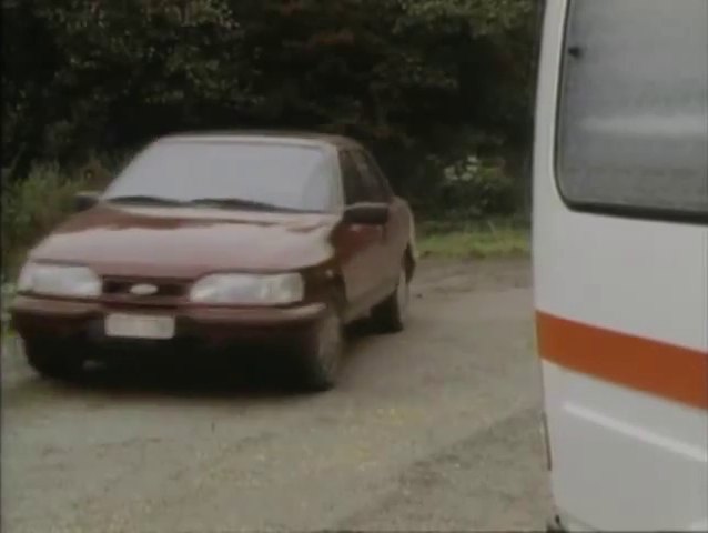 IMCDb.org: 1990 Ford Sierra MkII in "State of Mind, 1992"