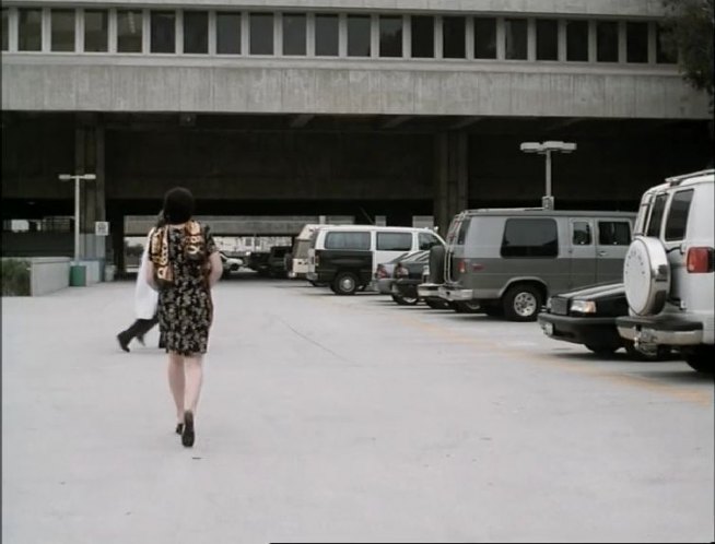 IMCDb.org: GM G-Series in "Heartless, 1997"