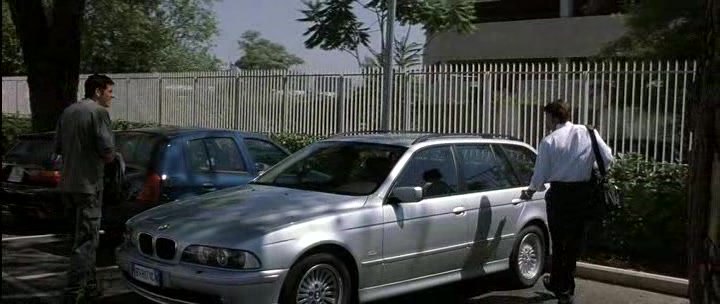 IMCDb.org: 2001 BMW 530d Touring [E39] in "Streghe verso nord, 2001"