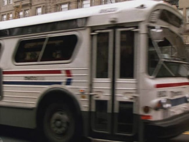 IMCDb.org: Flxible 'New Look' in "Scarecrow and Mrs. King, 1983-1987"