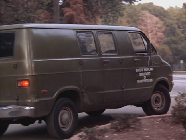 IMCDb.org: 1974 Dodge Tradesman in "Scarecrow and Mrs. King, 1983-1987"