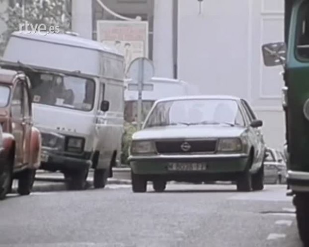 IMCDb.org: 1974 Sava J4 in "Página de sucesos, 1985-1986"