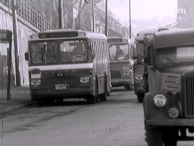 IMCDb.org: 1966 Volvo B57 VBK M1958 [B57-60] in "Kan kollektivtransport løse Oslos ...