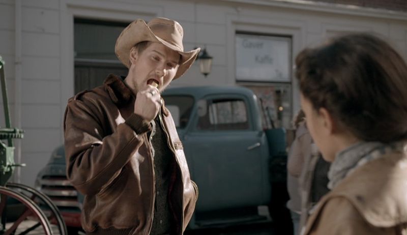 IMCDb.org: 1952 Opel Blitz in "Hjem, 2012-2013"