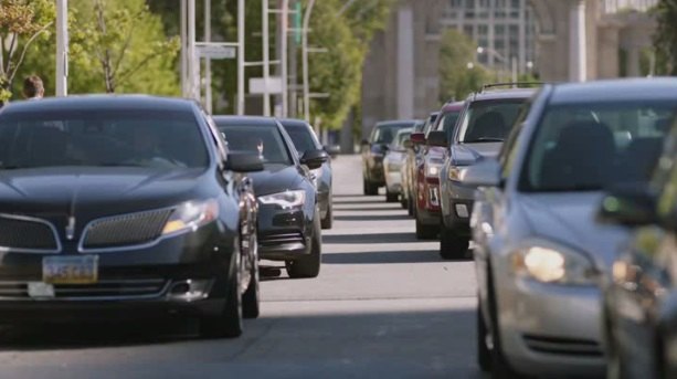 IMCDb.org: 2013 Lincoln MKS in "Taken, 2017-2018"