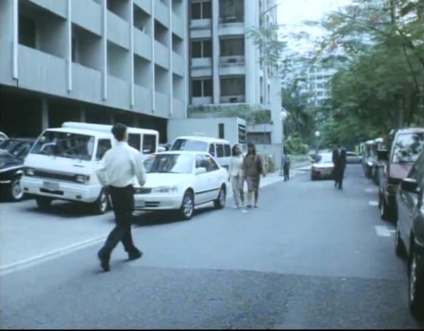 IMCDb.org: 1998 Toyota Corolla [E110] in "Laro sa baga, 2000"