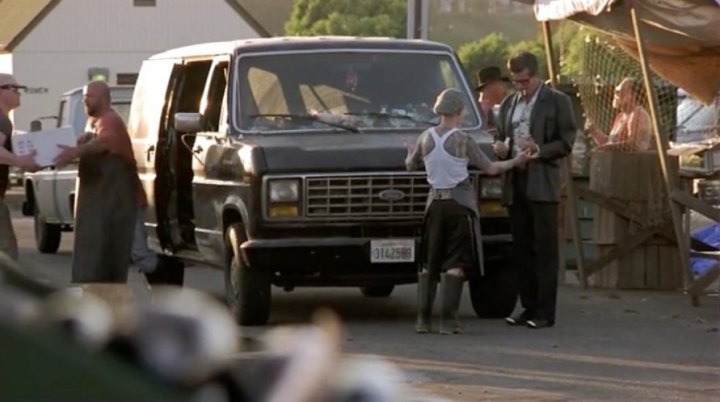 IMCDb.org: 1983 Ford Econoline in "Slappy and the Stinkers, 1998"
