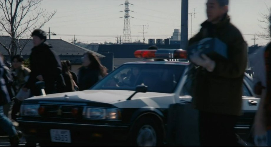 IMCDb.org: 1987 Nissan Cedric Keisatsu [Y31] in "Gamera 2: Region shurai, 1996"