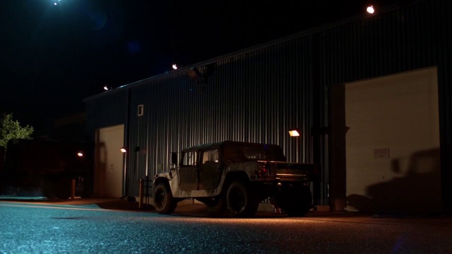 IMCDb.org: AM General HMMWV M1043 in "Supergirl, 2015-2021"