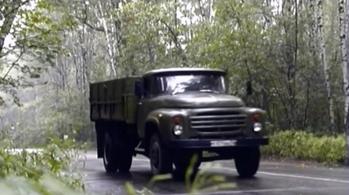 IMCDb.org: 1979 ZiL 130 in "DMB-002, 2000"