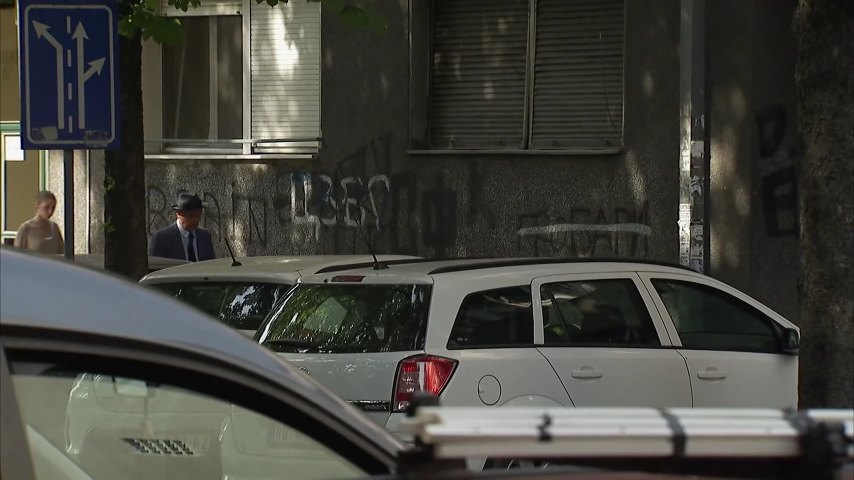 IMCDb.org: Opel Astra Caravan [H] in "Bez stepenika, 2015"