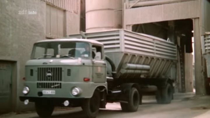 IMCDb.org: IFA W50 L/SM in "DDR Mobil: Trecker, Laster und Multicar, 2018"