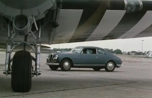 IMCDb.org: 1953 Lancia Aurelia GT 3a serie [B20] in "Il grande Fausto ...