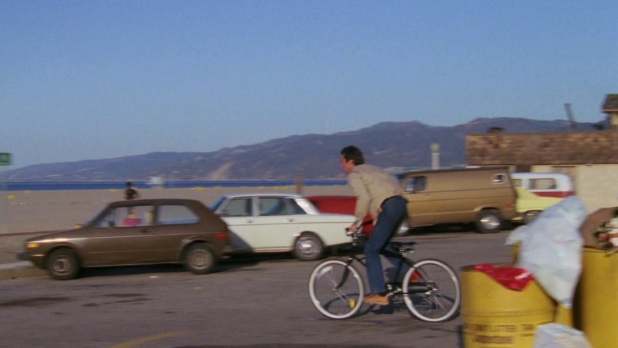 IMCDb.org: 1974 Volvo 164 in "Tucker's Witch, 1982-1983"