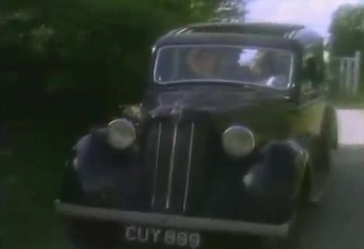 IMCDb.org: 1939 Morris Twelve [Series III] in "The Camomile Lawn, 1992"