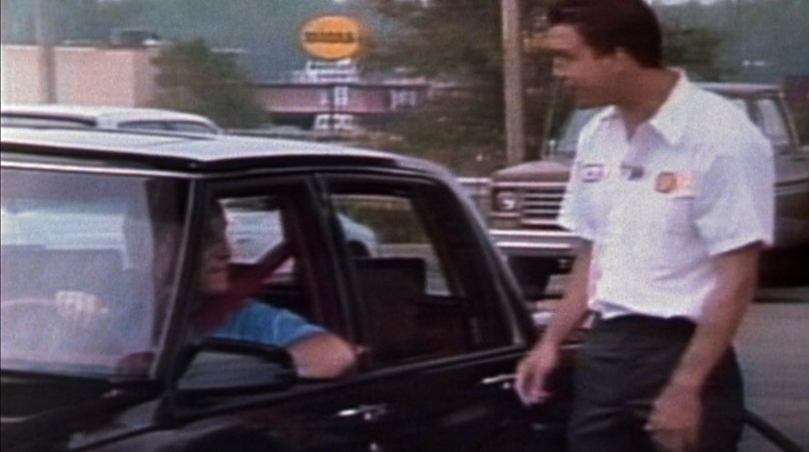 IMCDb.org: unknown in "Roger & Me, 1989"