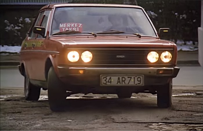 IMCDb.org: Tofaş Murat 131 Şahin [131A] in "Kiskivrak, 1986"
