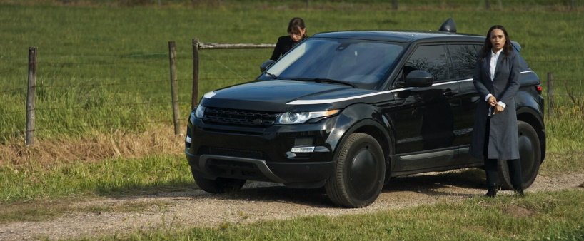 IMCDb.org: 2012 Land-Rover Range Rover Evoque [L538] in "Hover, 2018"