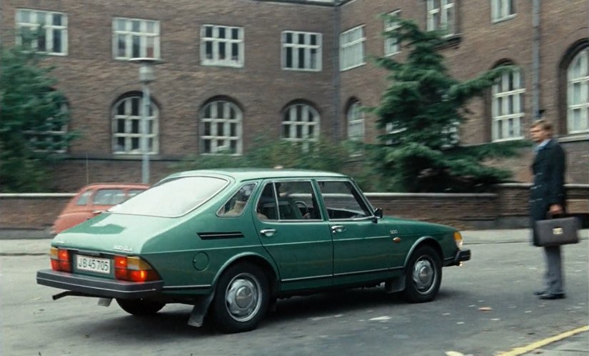 IMCDb.org: 1980 SAAB 900 GLs Gen.1 in "Slingrevalsen, 1981"