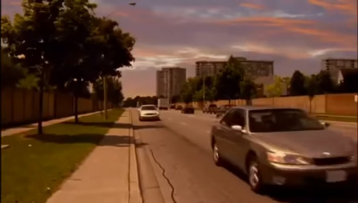 IMCDb.org: 1997 Lexus ES 300 [MCV20] in "Suburban Madness, 2004"