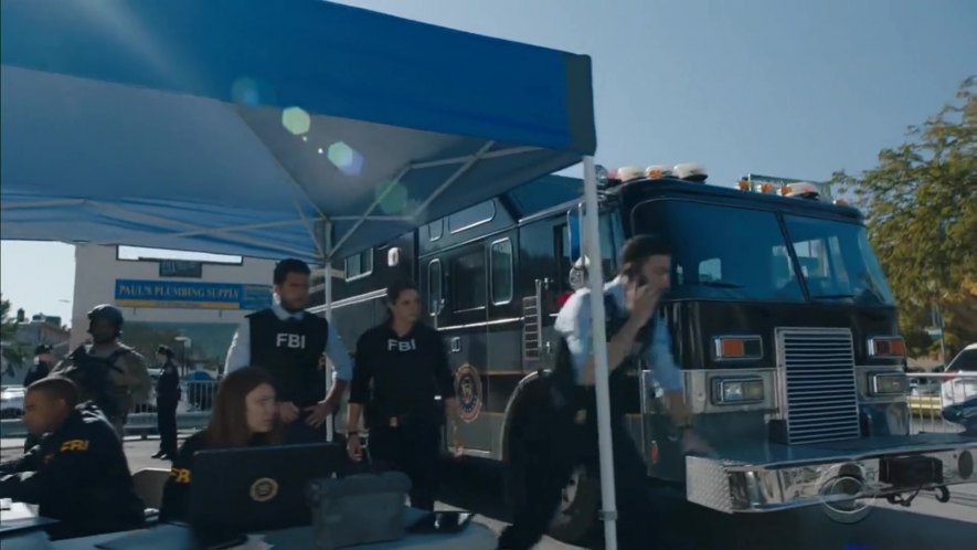 IMCDb.org: 1990 Pierce Lance Mobile Command Center in "FBI, 2018-2024"