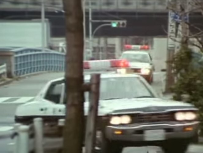 IMCDb.org: 1975 Nissan Cedric Keisatsu [330] in "特捜ロボ ジャンパーソン (Tokusou Robo Janperson), 1993-1994"