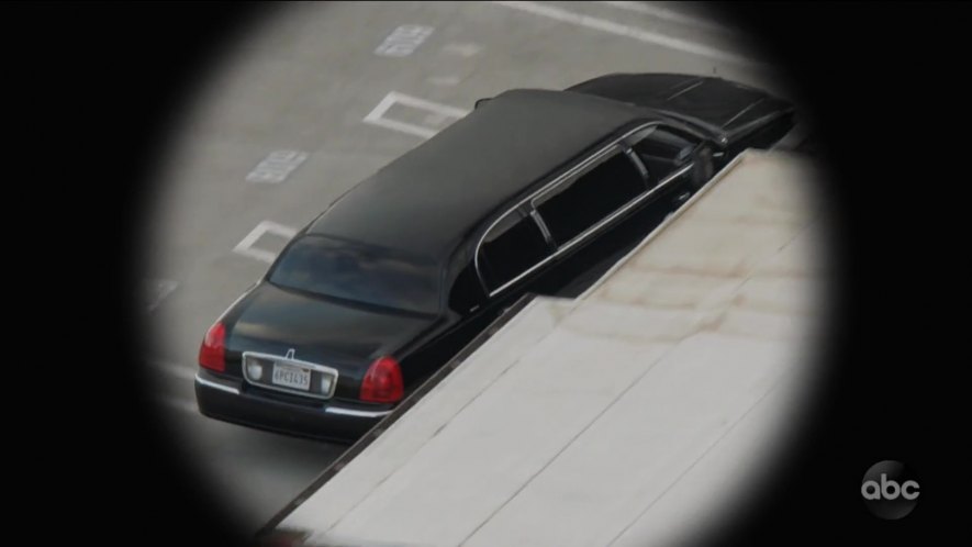 IMCDb.org: 2003 Lincoln Town Car Stretched Limousine in "The Rookie ...