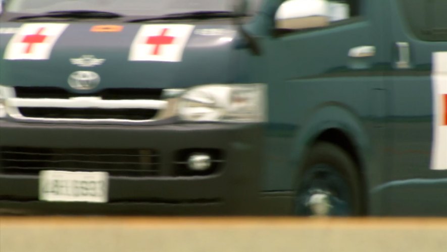 IMCDb.org: 2006 Toyota Himedic [TRH221S] in "空へ-救いの翼 RESCUE WINGS ...