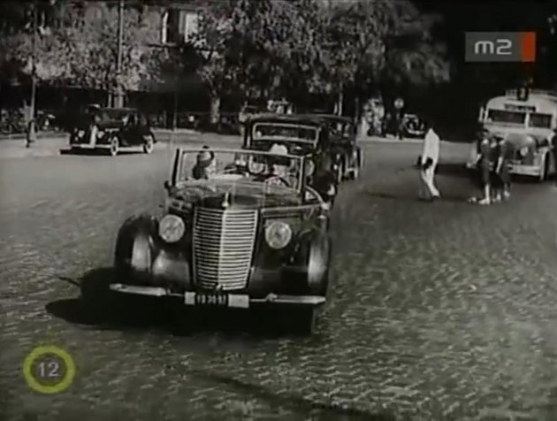 IMCDb.org: 1939 BMW 335 Limousine in "Két lány az utcán, 1939"