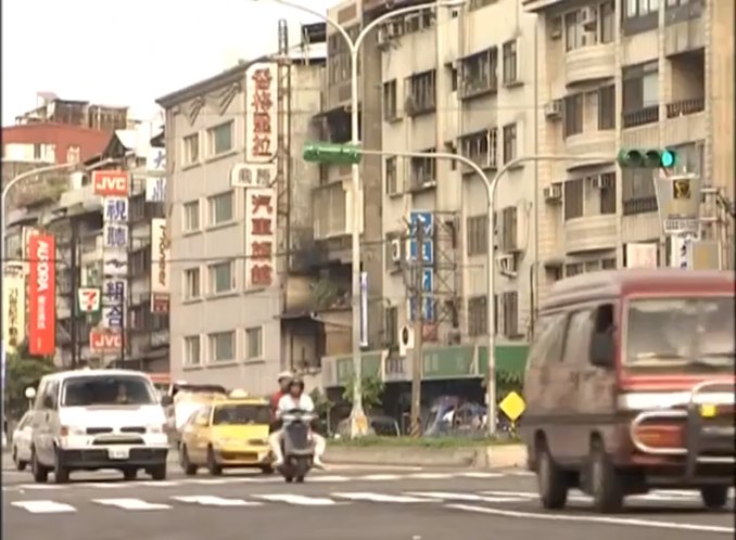 IMCDb.org: 1993 CMC Varica in "Qian Jin Bai Fen Bai, 2003-2004"