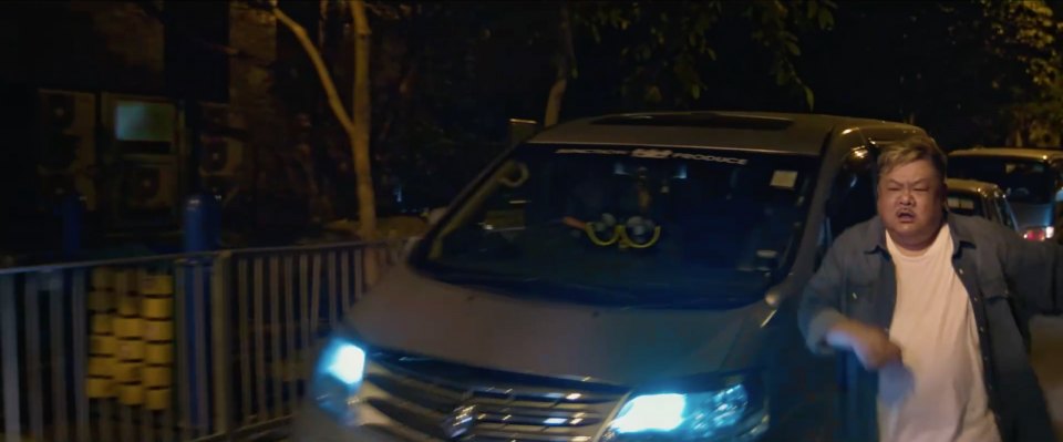 IMCDb.org: 2002 Toyota Alphard [NH10W] in "Sha chu ge huang hun, 2021"