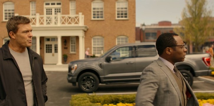 IMCDb.org: 2021 Ford F-150 SuperCrew [P702] in "Reacher, 2022-2025"