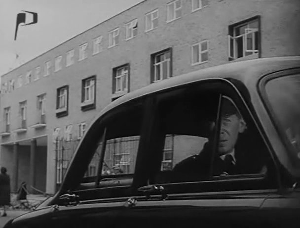 IMCDb.org: 1952 Vauxhall Wyvern [EIX] in "The Gilded Cage, 1955"