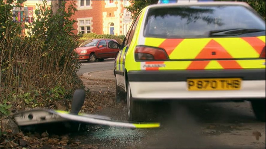 IMCDb.org: 1996 Peugeot 306 XRdt in "Tracy Beaker's 'The Movie of Me ...